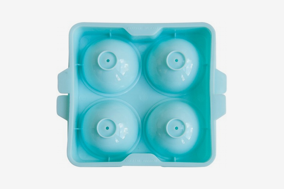 Best Ice Molds, Trays, and Water Filters for Making Ice