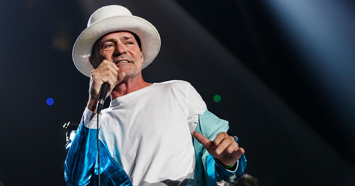 The Tragically Hip Frontman Gord Downie Dead at 53